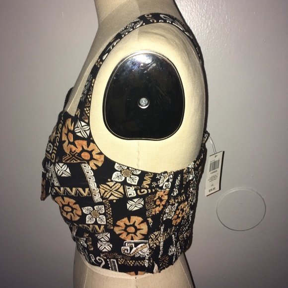 Hot Topic | Tops | Nwt Moana Disney Hawaiian Crop Top Hot Topic | Poshmark